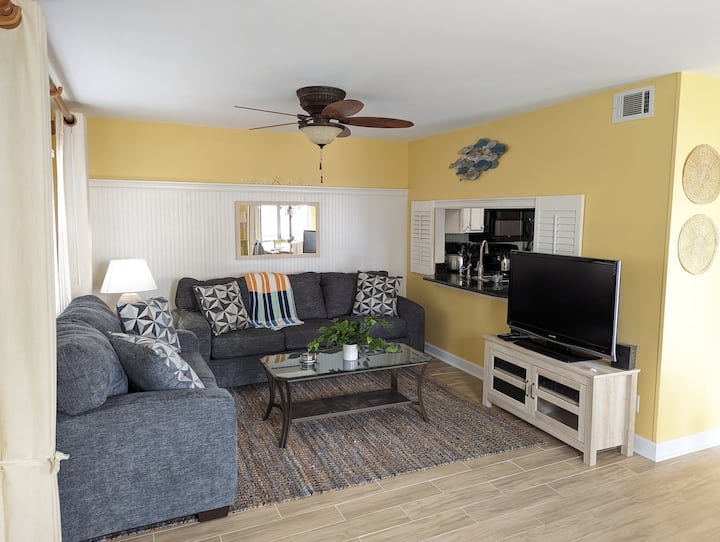 Titos & Tanlines Beach Condo - Gulf State Park, Orange Beach