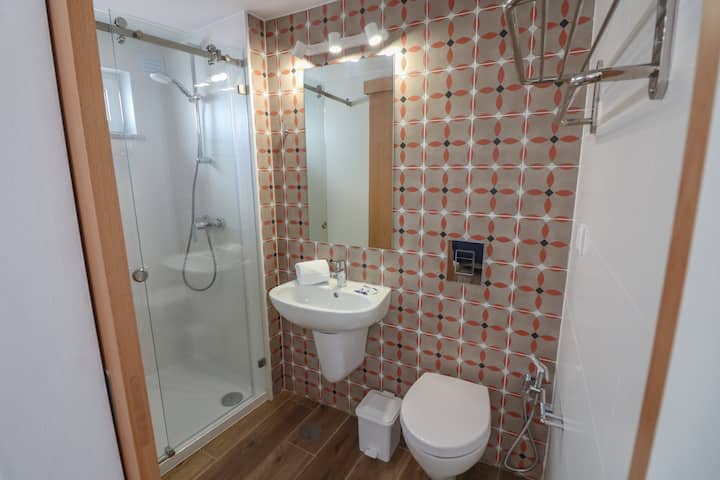 Twin Or Double Room With Private Bathroom - Lagos