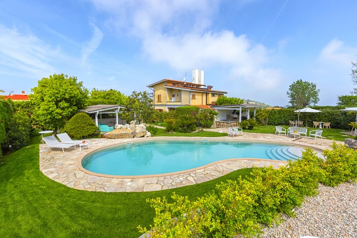 Amore Rentals - Resort Ravenna - The Villa With Pr - Sorrento