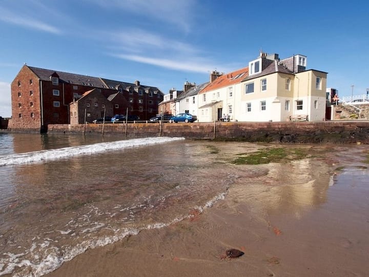 Quayside Cottage - North Berwick