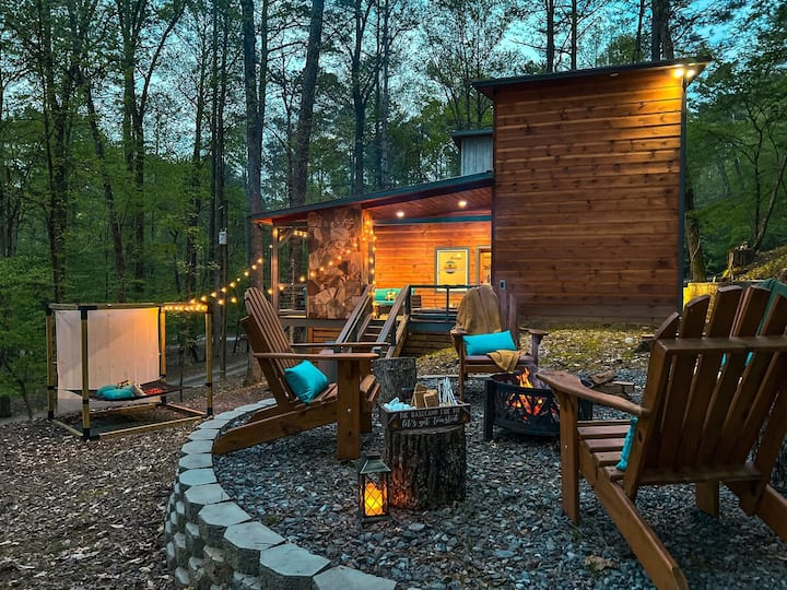 Fireplaces*firepit*hot Tub Lounge Deck*game Room - Georgia