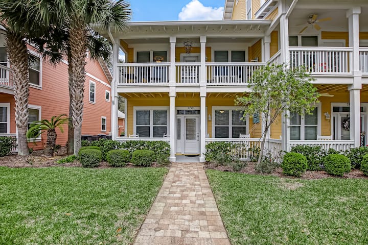 Newly Listed - 2 Story - Corner Unit - Fernandina Beach, FL