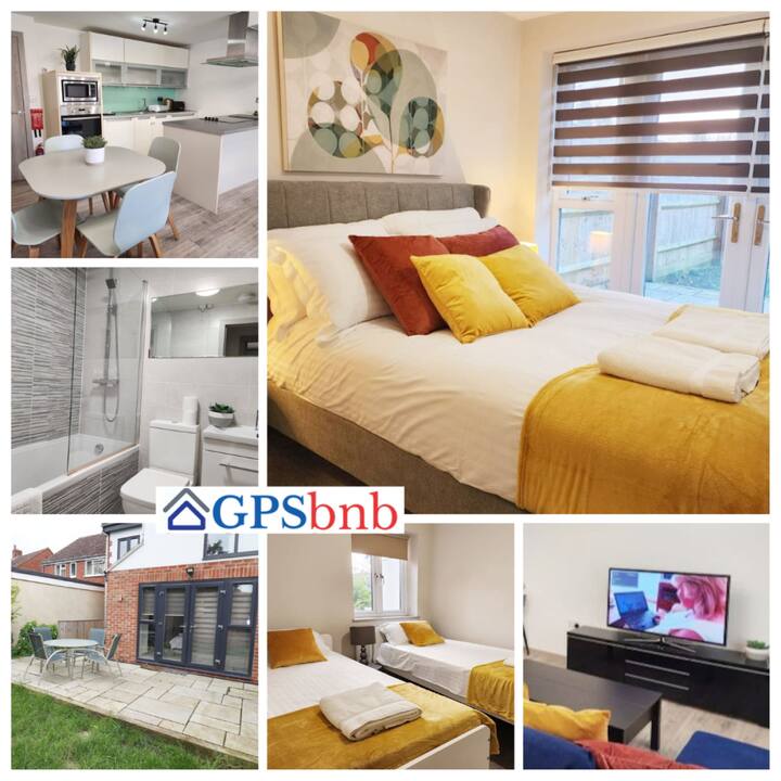 Horizon House, Luxury 2-bed, Parking, Oxford - Witney