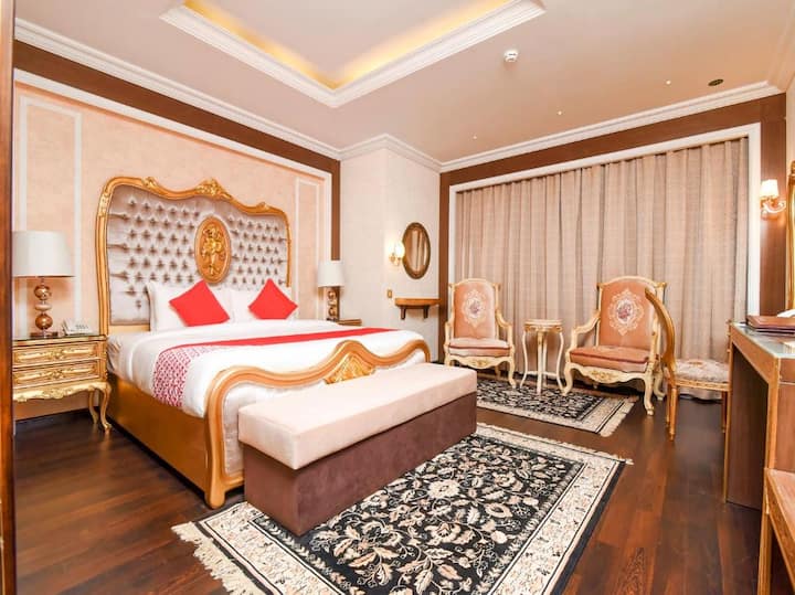 Deluxe Suite Near Grove Village By Luxury Booking - Ras al Khaimah