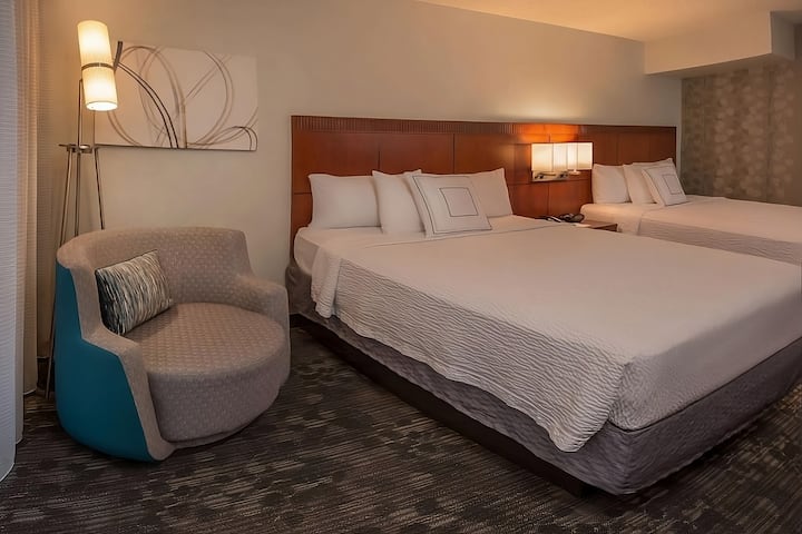 Relax And Unwind! Pet-friendly Unit, Self Parking! - Arlington, VA