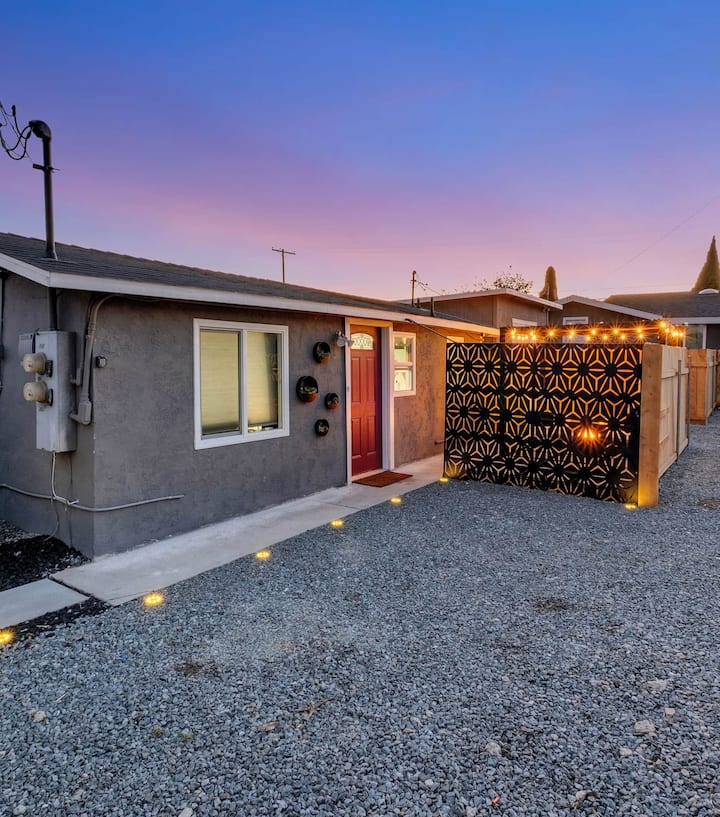 Artistry Gem W/ Fireside Retreat & Mixology Bar - San Diego, CA