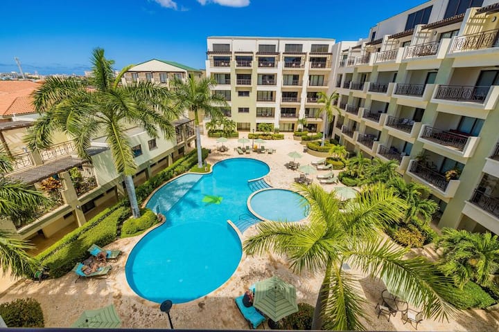 Modern 2br Palm Beach Area W/terrace, Gym & Pool - Aruba