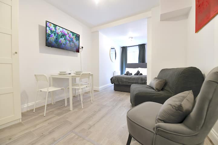 London Studios Fulham Broadway - Central London