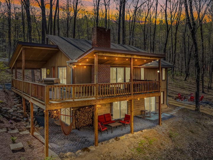 Maple Haven -Escape Room, Treehouse Loft, Fire Pit - Berkeley Springs, WV