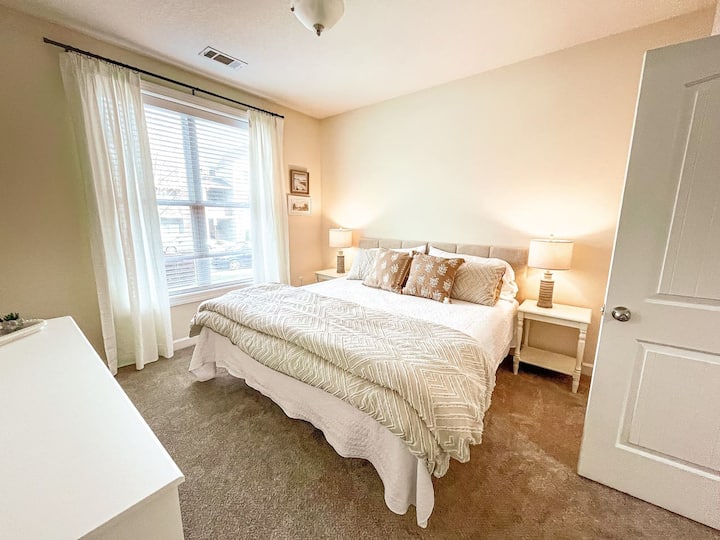 Belmont Furnished Stay - 2 Week Minimum - Belmont, NC