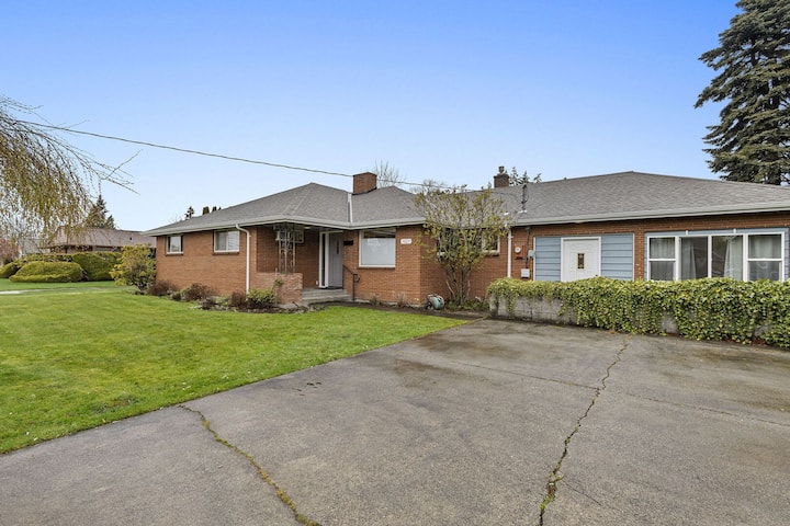*New* Broadway House Mount Vernon - Mount Vernon, WA