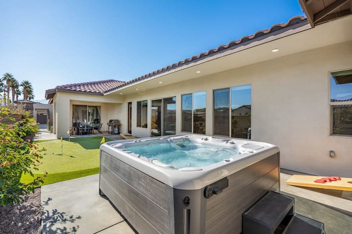 Pga West Haven: Hot Tub, Bbq & Casita - California