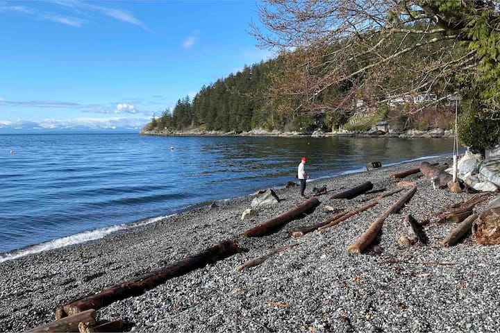 Bluff Bnb In Gibsons - Gibsons