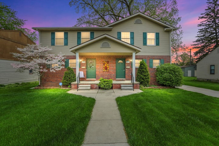 Familynest/king Bd/gameroom - Troy, MI
