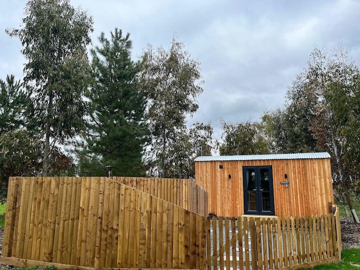 Shepherds Hut - Woodfired Hottub - Norfolk