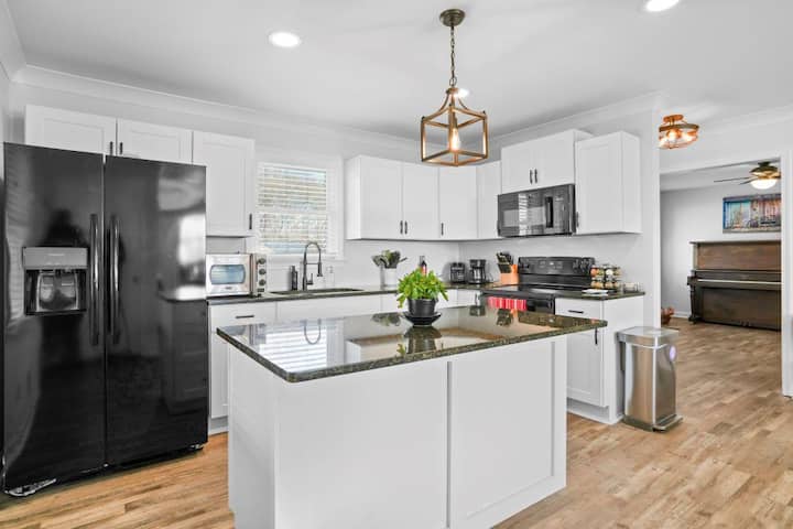 Close To It All W/ Hot Tub- Greenville, Sc - Easley, SC