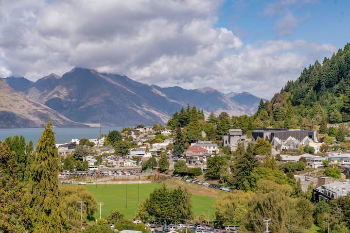 Diamond Destination Zqn 6 - Lake & Mountain Views - Queenstown, New Zealand