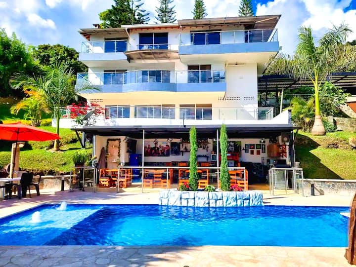 Resort Style Home For Parties, Pool, Sauna + More! - Copacabana