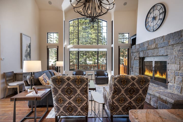 Stay Montana |  Slopeside Ski-in/out Bliss - Whitefish, MT