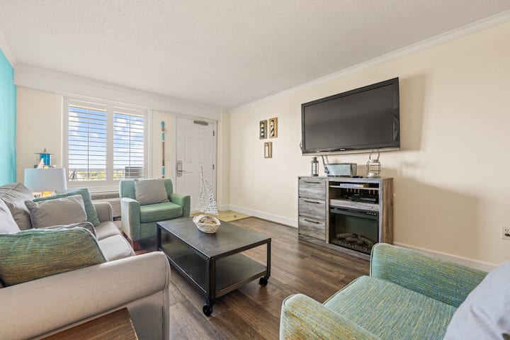 Relaxing Ocean Wynnes, Walk To Beach, Pool - Hatteras, NC