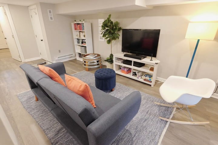 Sherman Circle Style ~ Family Friendly - Hyattsville, MD