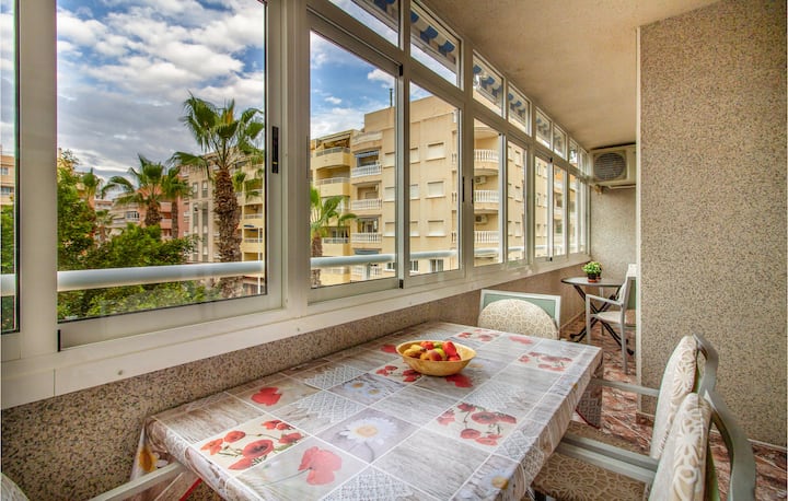 Stunning Apartment In Torrevieja - Torrevieja