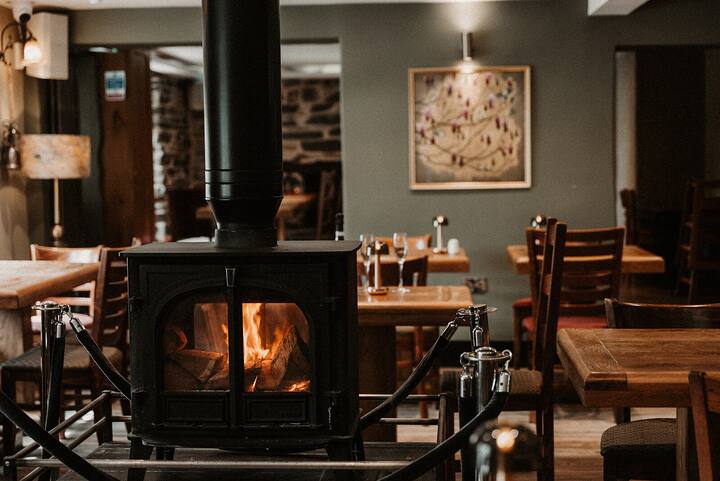 The Mews 2 Bedroom Cottage - The Wilson's Arms - Coniston