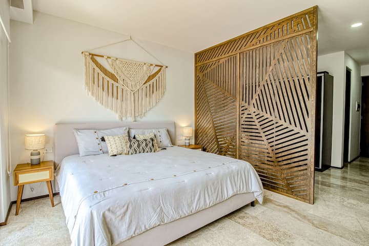 Tropical Studio With Modern Fixtures & Pools - Riviera Maya