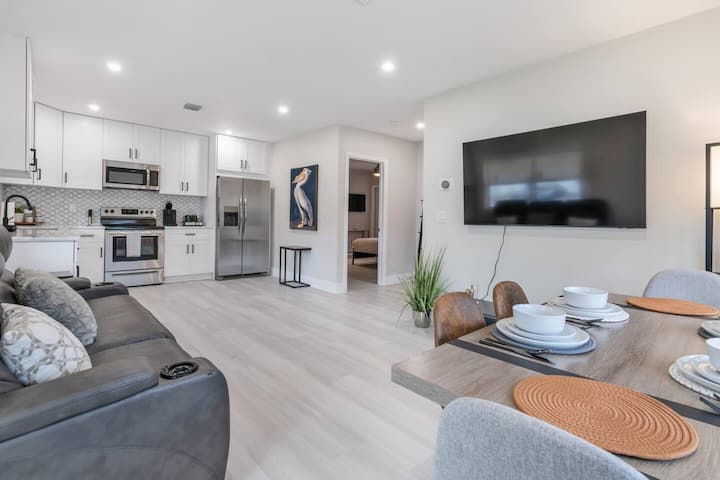 Cozy Victoria Park Casita 3 |  Las Olas Beach - Fort Lauderdale