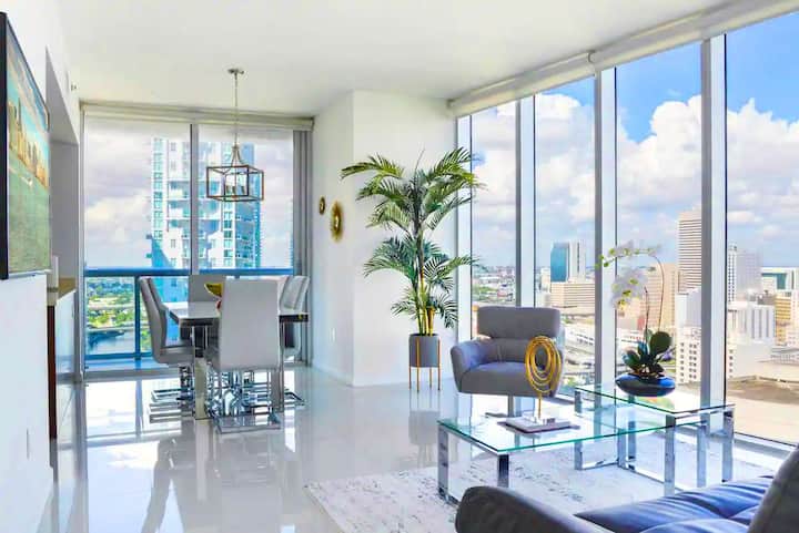 Luxury Living In Brickell - Stunning City Views - Miami
