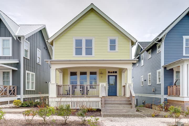 Cascadia: Covered Porch & Carriage House - Moclips, WA