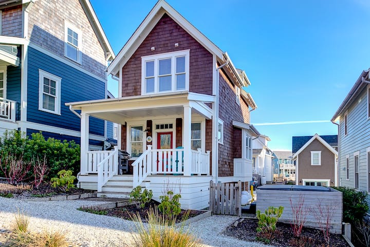 Seabrook's Dune Our Thing, Dog-friendly Home! - Pacific Beach, WA