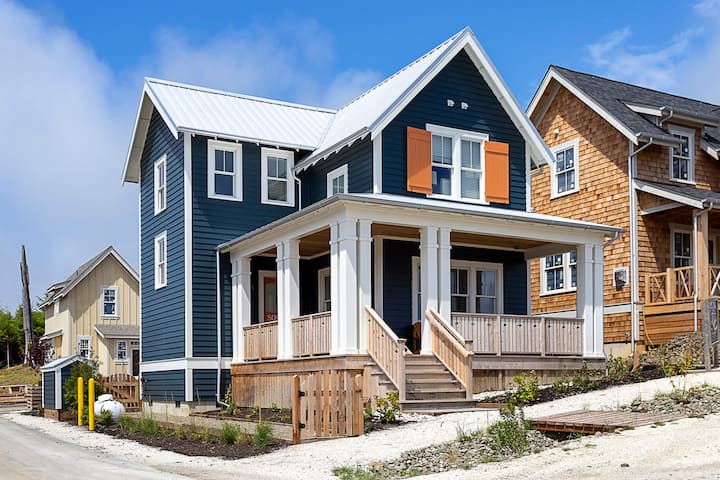 Seabrook's Fog Lifter: Dog Friendly! - Pacific Beach, WA