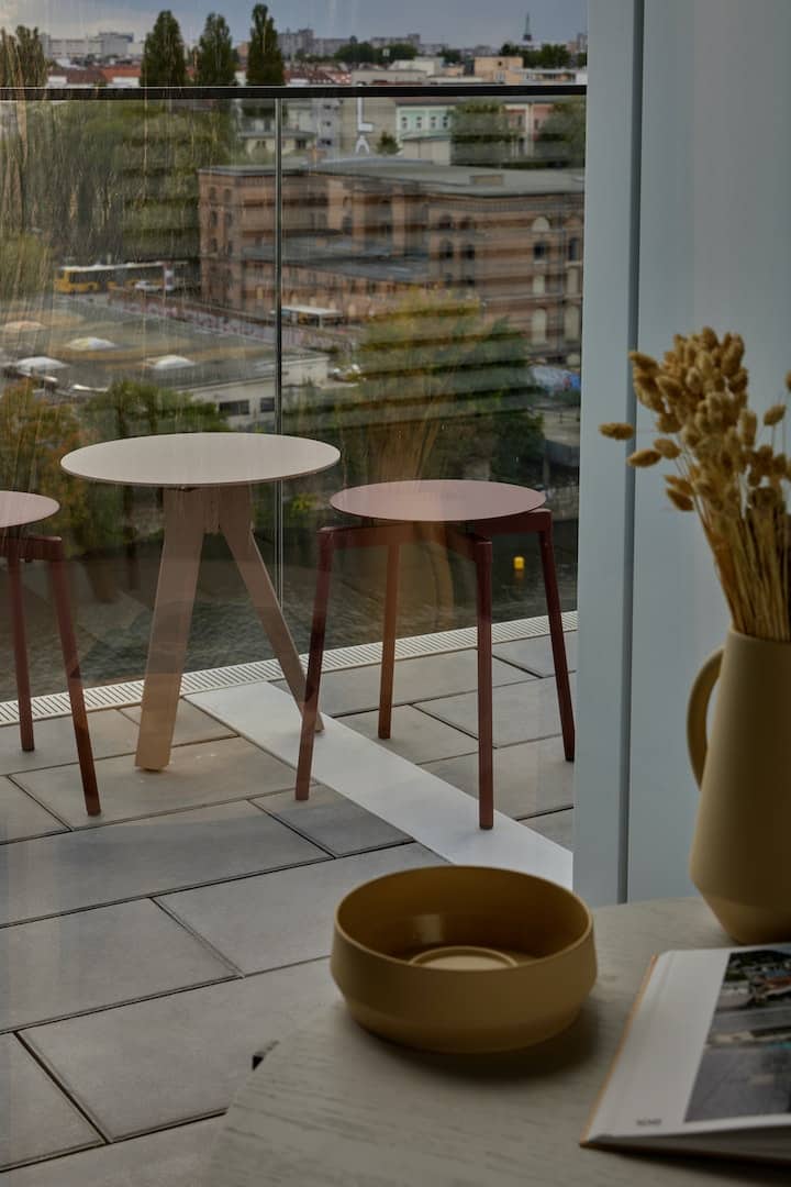 River View Suite At Locke At East Side Gallery - Berlin