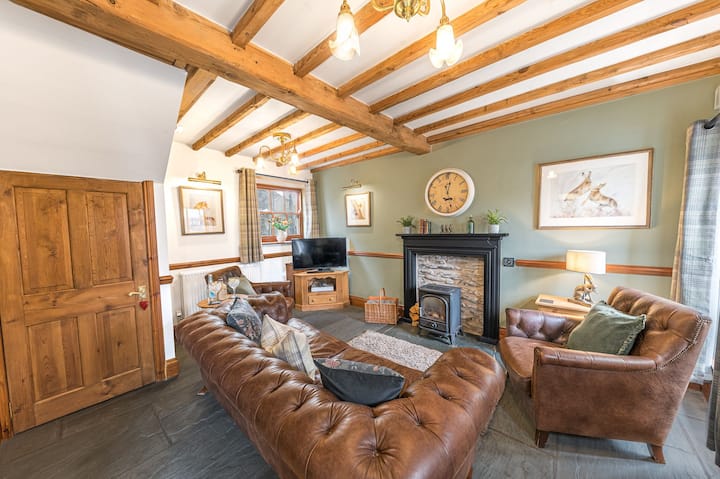Traditional, Dog Friendly Cottage In Hawkshead - Hawkshead