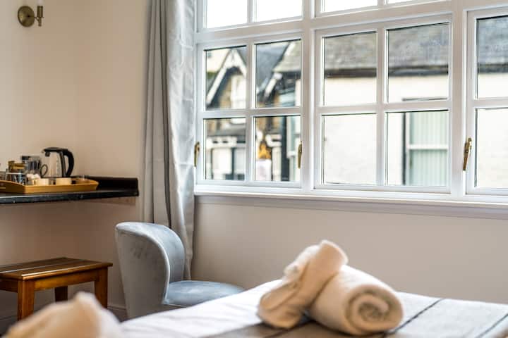 Cranberry Room - Double - Street View - Bowness-on-Windermere
