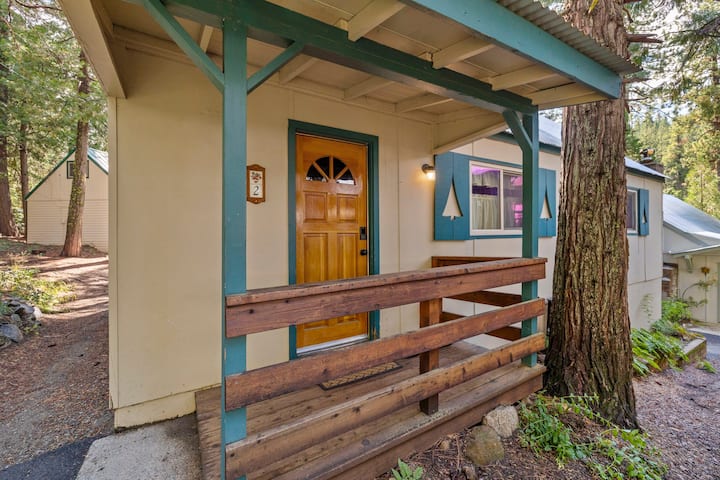 Strawberry’s Rivers Resort Cabin #2 - Pinecrest, CA