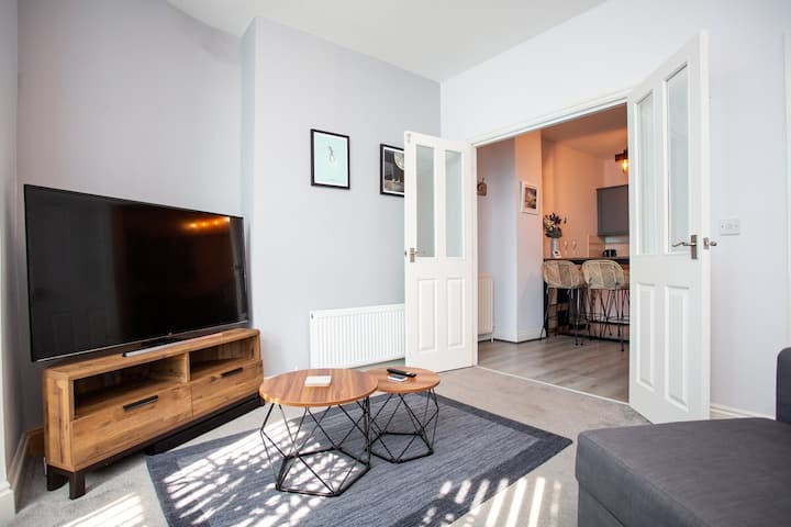 Stylish Cosy Two Bed Apartment - Coast Location - Tynemouth