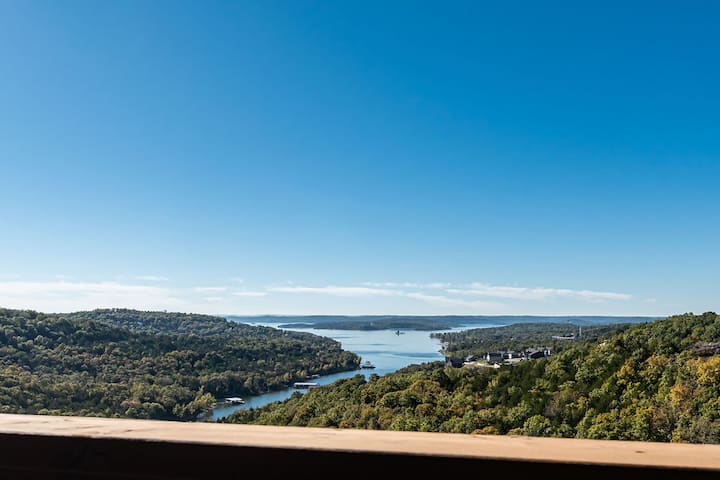 Game Room | Lakeview Deck | Pool Hot Tub | Arcade - Branson, MO
