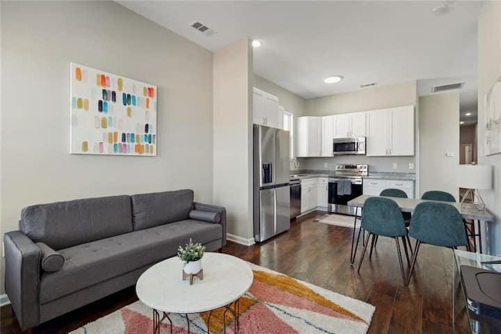 Beautiful Brand New 3br In Mid City - Metairie, LA