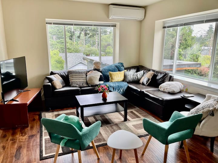 Bright Peaceful Private Room In North Seattle - Shoreline, WA