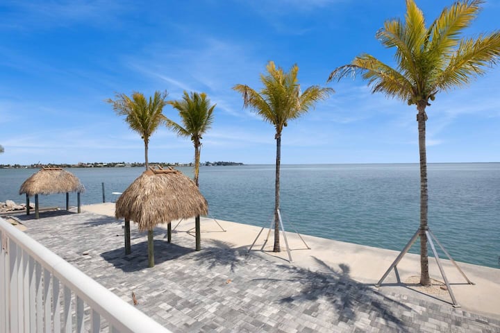 Ocean Isles Breeze Getaway – Marathon #82 - Marathon, FL