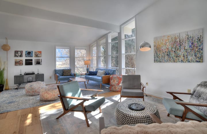 Mid Century Mountain Home On 3 Acres - 10 Minutes - Durango, CO