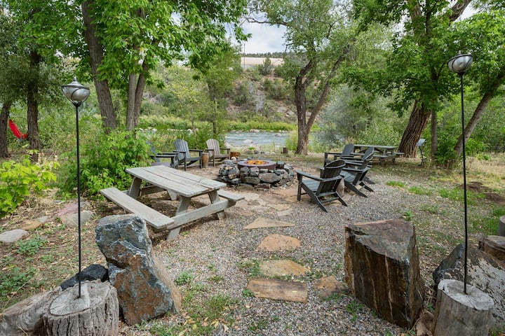 Pet Friendly Rustic Cabin On The Animas River - 6 - Durango, CO