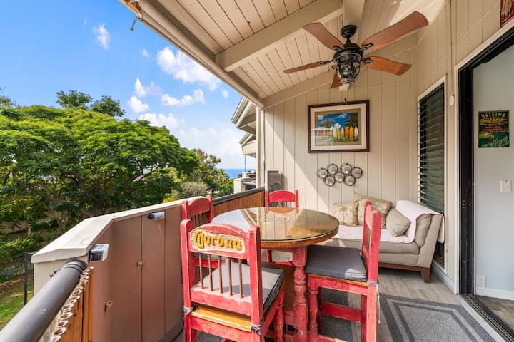 Kailua Bay Resort 2-306 2 Bdrm Condo Primary Suite - Kailua-Kona, HI