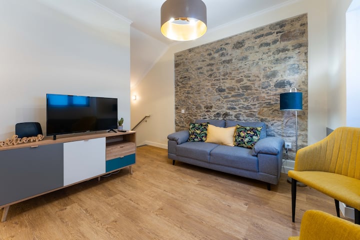 Flh Santa Cruz Triplex With Terrace - Madeira