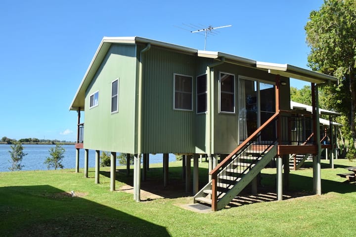 Coast & Country Cabin 3 - Hat Head National Park