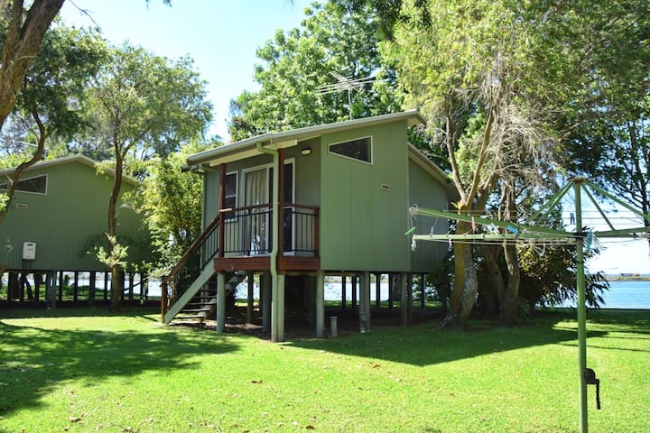 Coast & Country Cabin 5 - Hat Head National Park