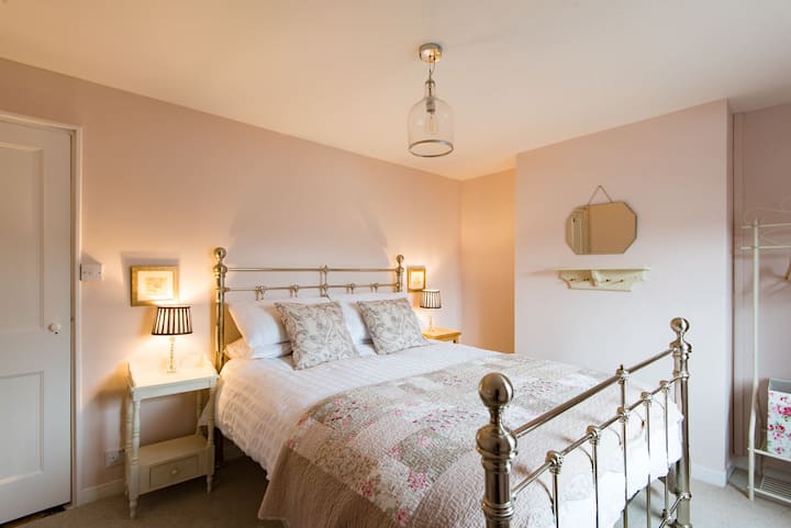 Bunny Cottage - Special Long Stay Rate Available - Dymchurch