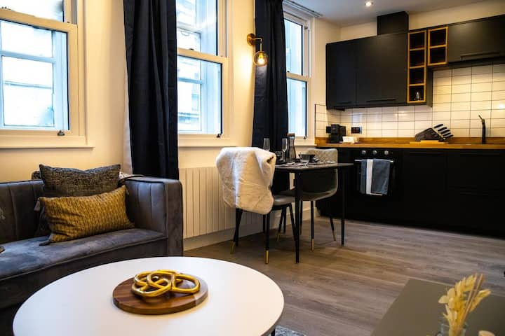 Kirkgate Suites - Luxurious City Centre Apartment - Leeds